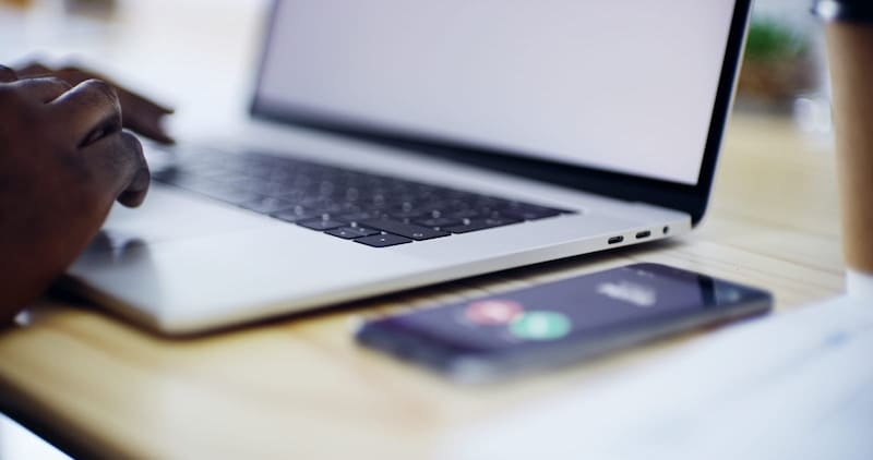 How Internet Phone Service Transforms Business Communication