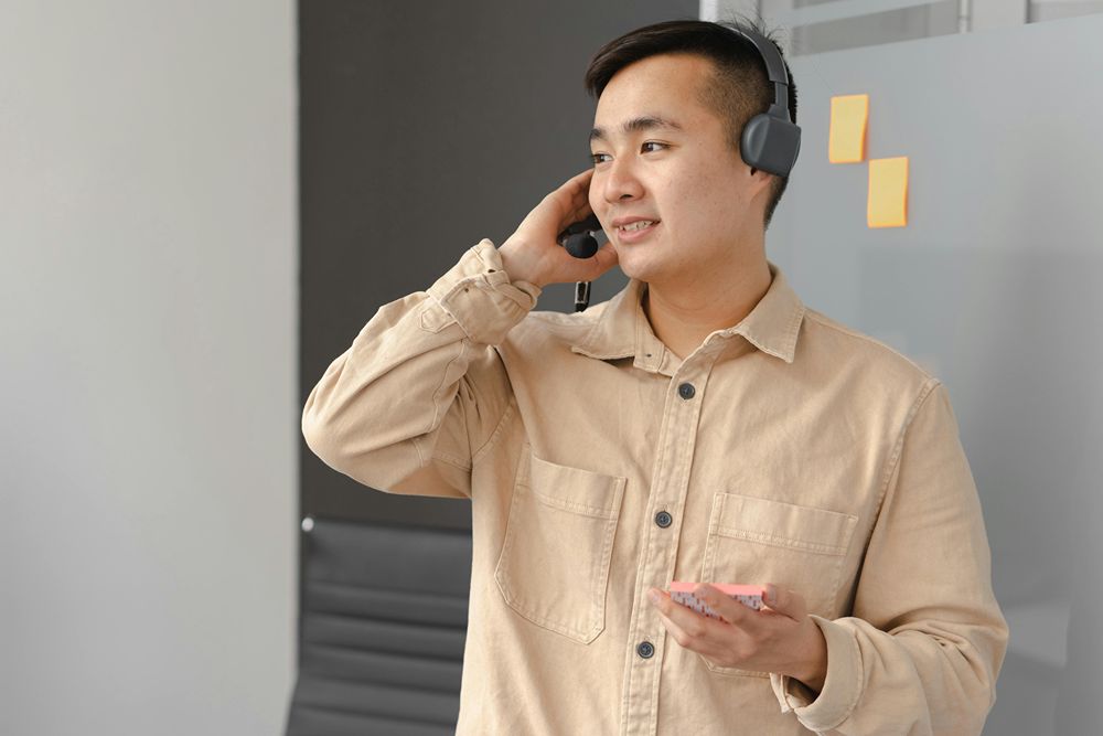 Calling All Devices: Understanding Voice Over Internet Protocol (VoIP) Calling All Devices: Understanding Voice Over Internet Protocol (VoIP)